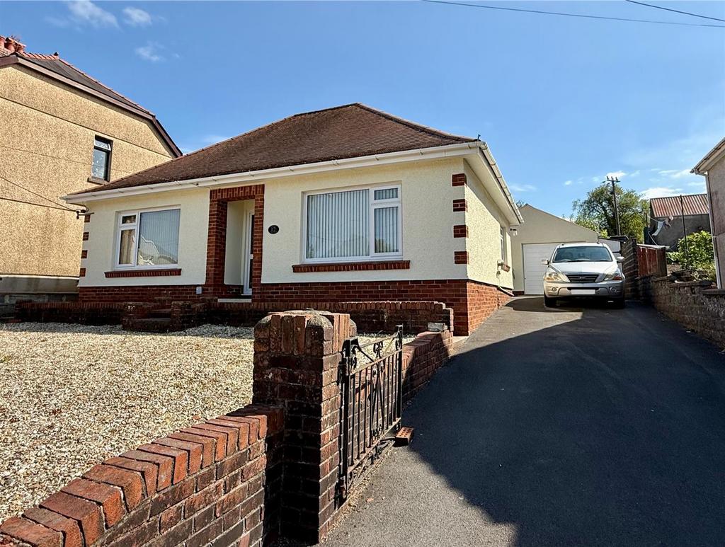 Penygroes Road, Gorslas, Llanelli 2 bed detached bungalow for sale - £ ...
