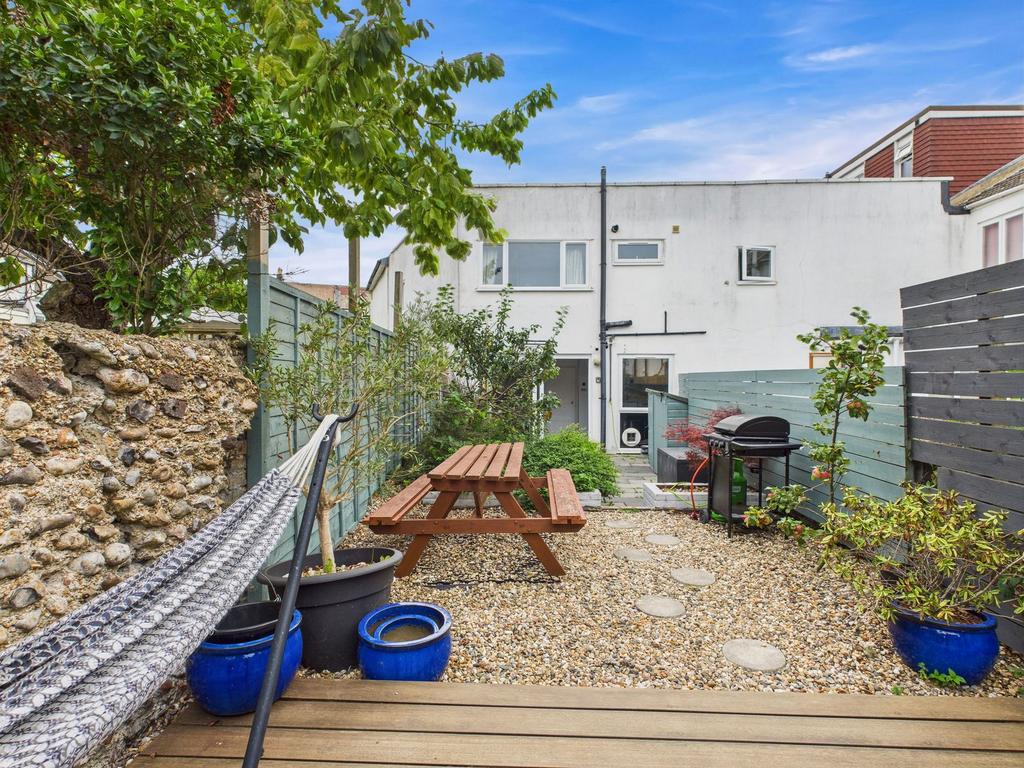 Toronto Terrace, Brighton, BN2 9UW 3 bed terraced house - £425,000