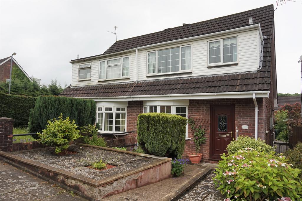 Glyn Rhosyn, Pentwyn, Cardiff 3 bed semi-detached house - £1,250 pcm (£ ...