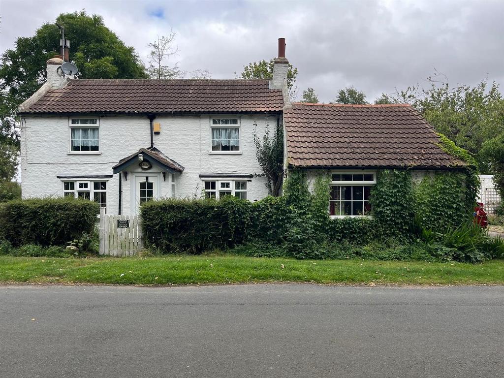 Elstronwick 3 bed house for sale - £269,000