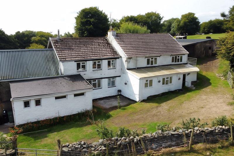 Penyrheol Farm, Pen-Rhiw-Gwaith Lane... Farm - £680,000