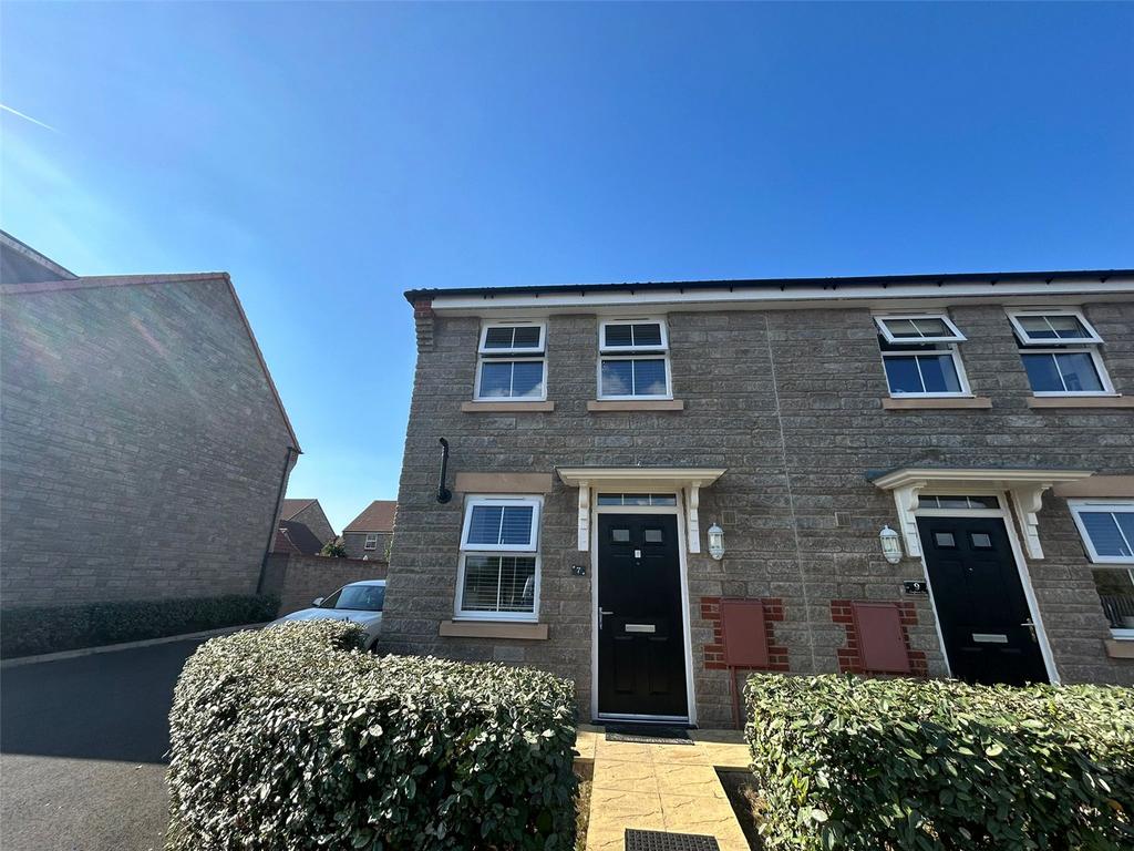 Cornflower Close, Somerton, Somerset... 2 bed end of terrace house - £ ...