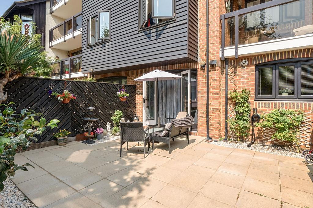 Channel Way, Southampton SO14 1 bed flat for sale - £260,000