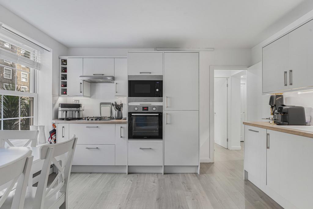 Gosling Way, London, SW9 2 bed apartment for sale - £400,000