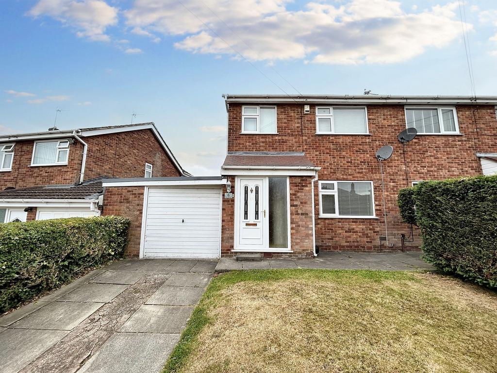 Booths Hall Road, Manchester M28 3 bed semi-detached house - £1,250 pcm ...