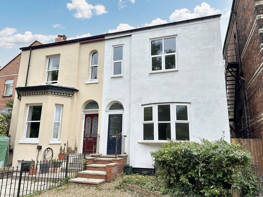 Half Edge Lane, Manchester M30 3 bed semi-detached house for sale - £ ...