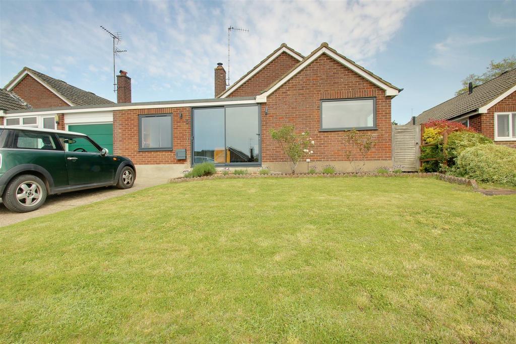 Barbers Walk, Tring 3 bed detached house - £600,000