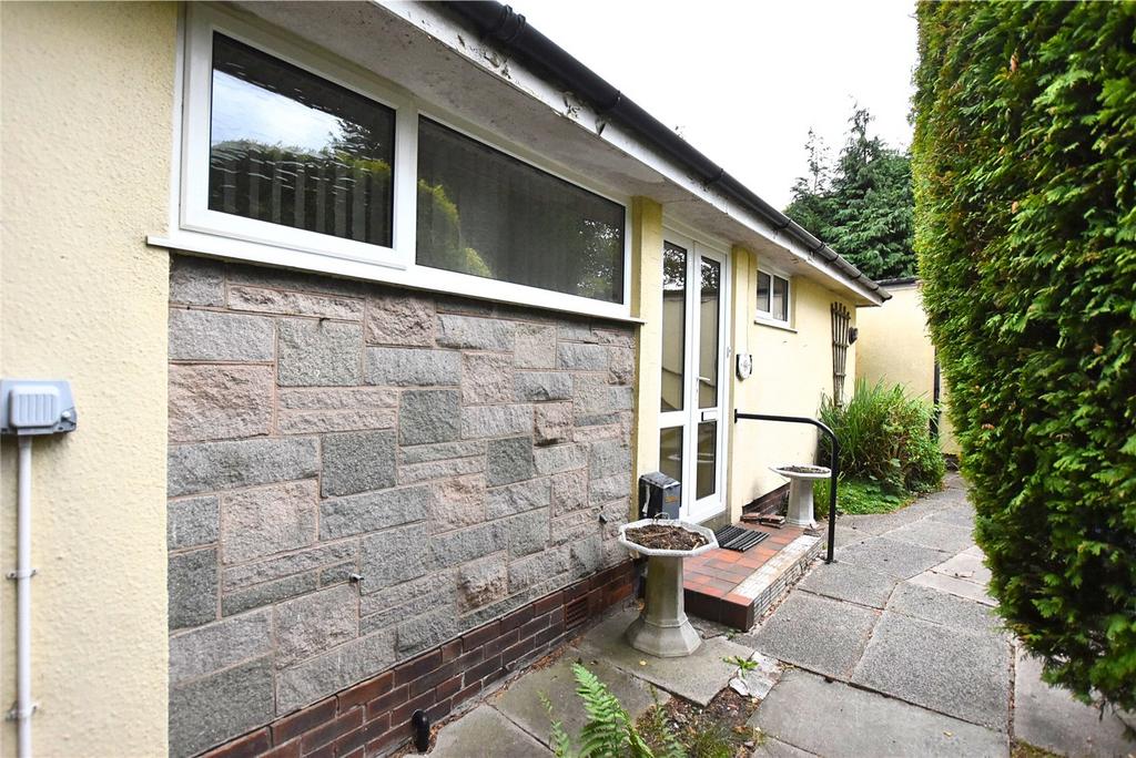 Gateacre Park Drive, Liverpool... 3 bed bungalow - £450,000