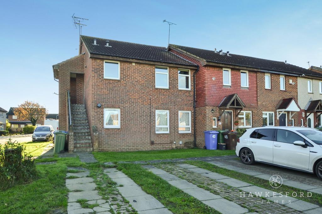 Satis Avenue, Sittingbourne ME10 Studio to rent - £750 pcm (£173 pw)