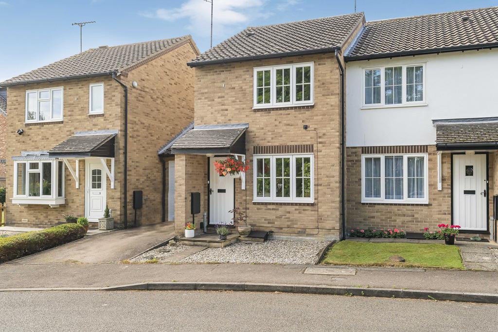 Haslingfield, Cambridge CB23 2 bed semi-detached house - £325,000