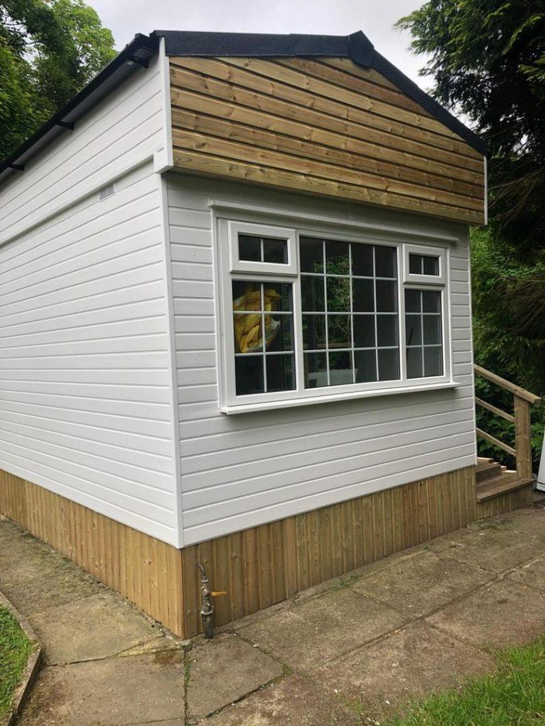 Gelder Clough Residential Park... 2 bed park home - £69,995