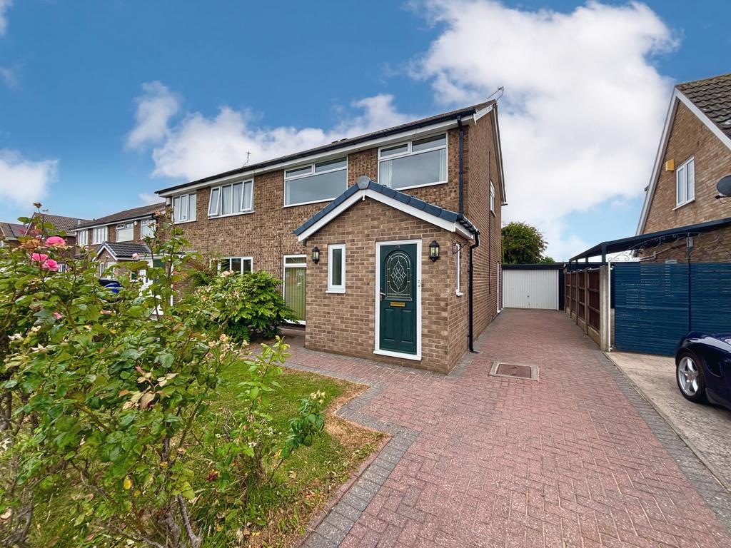 Catforth Avenue, Blackpool FY4 3 bed semi-detached house - £175,000
