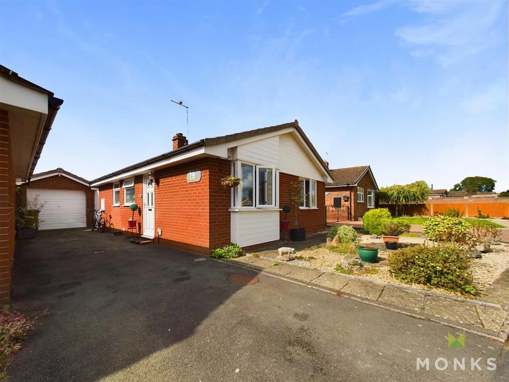 Davies Drive, Wem, Shropshire 2 bed detached bungalow for sale - £260,000
