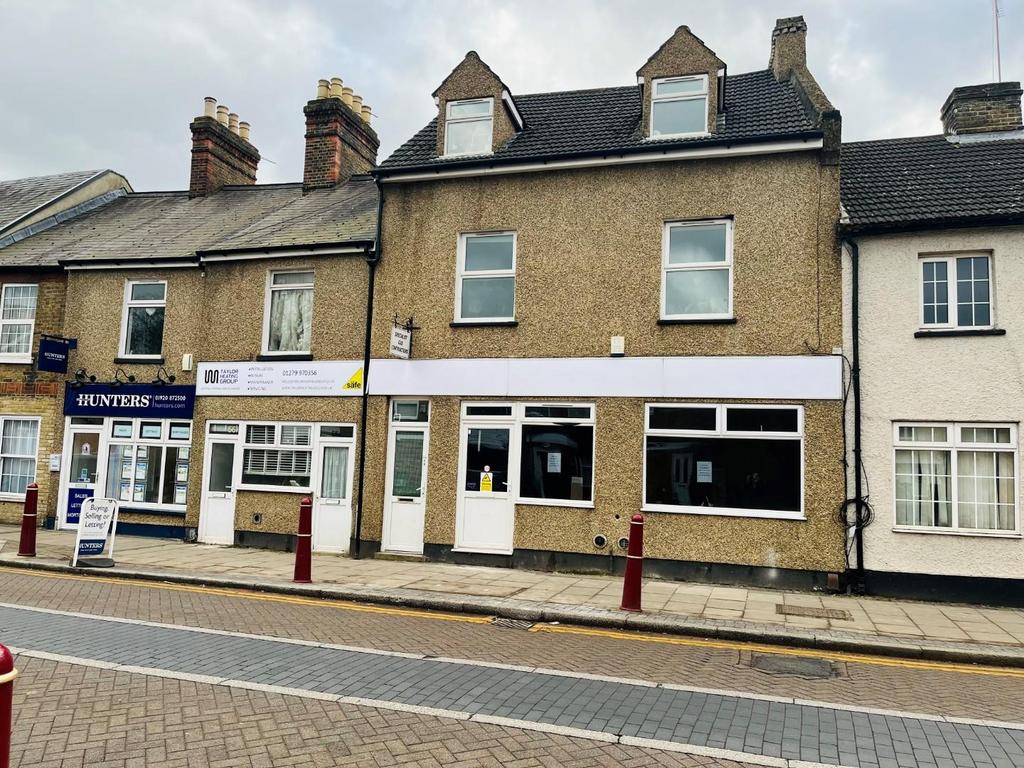 High Street, Stanstead Abbotts 2 bed apartment to rent - £1,400 pcm (£ ...