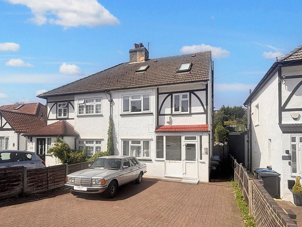 Chipstead Valley Road, Coulsdon CR5 5 bed semi-detached house for sale ...
