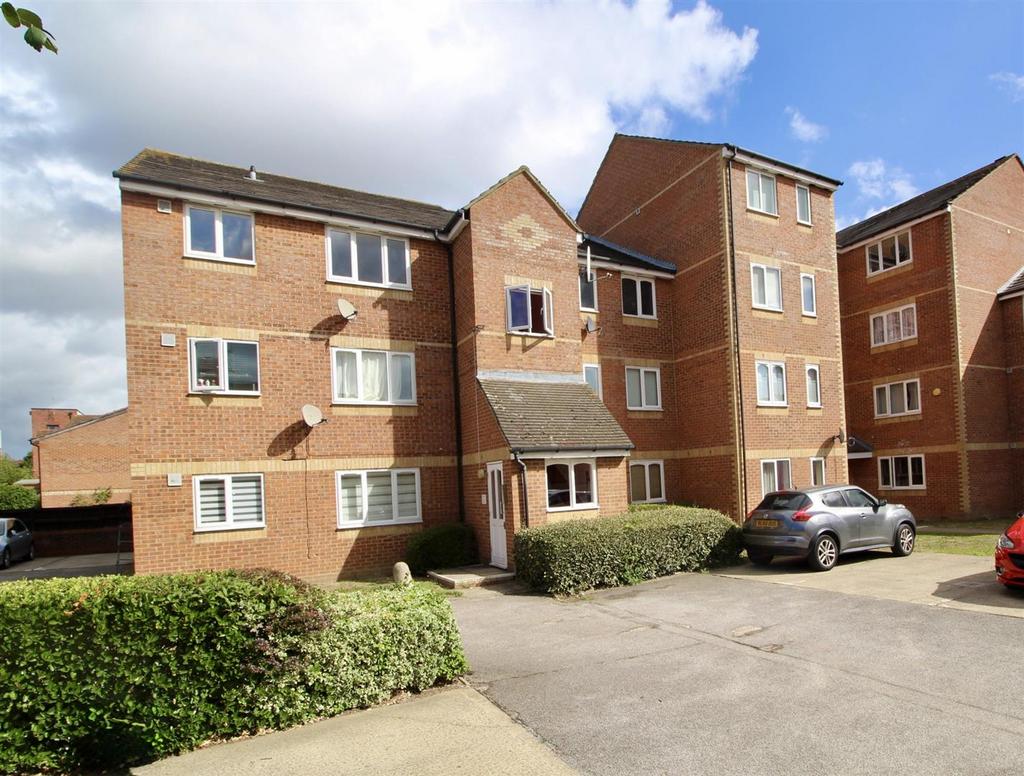 Linwood Crescent, Enfield Studio - £1,250 pcm (£288 pw)
