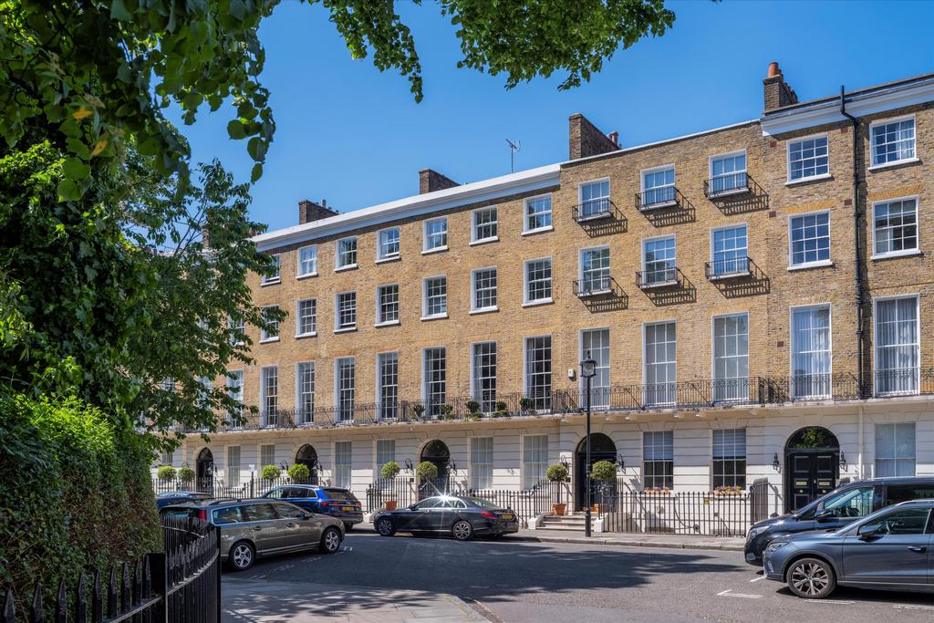 Dorset Square, London, NW1. 2 bed flat - £2,395,000