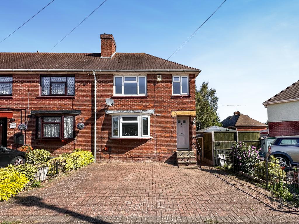 Watling Place, Sittingbourne, Kent 3 bed end of terrace house - £1,400 ...