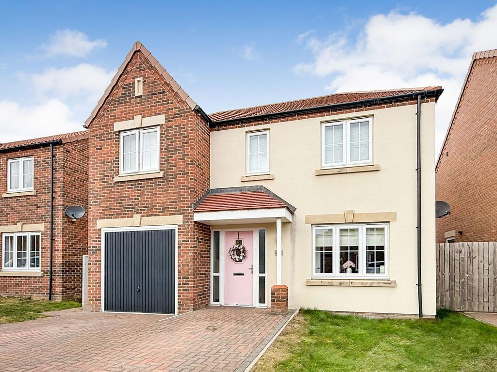 Hudson Avenue, Hull HU10 4 bed detached house - £300,000