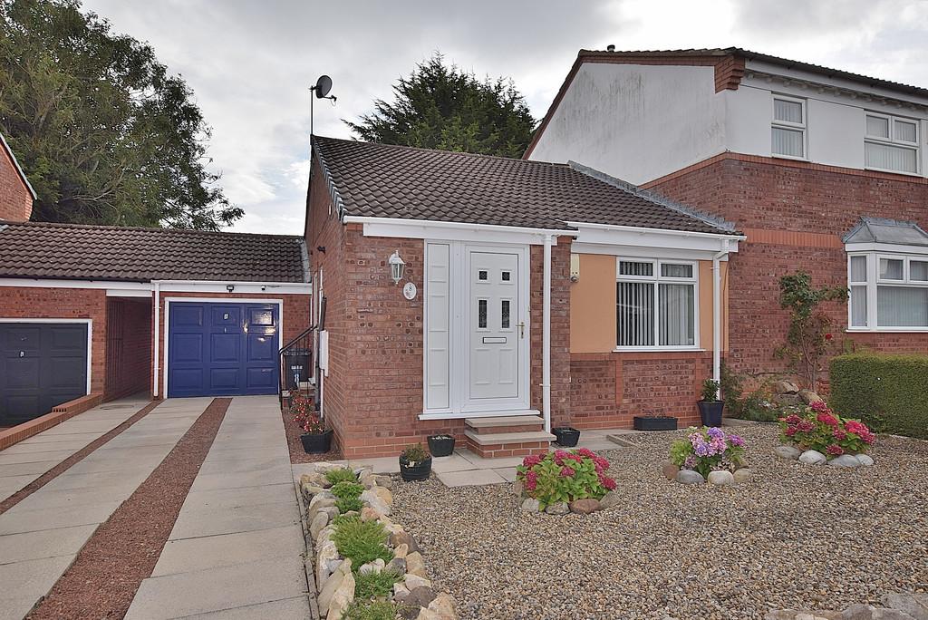 Vicarage Road, Catterick Garrison 2 bed semi-detached bungalow - £180,000