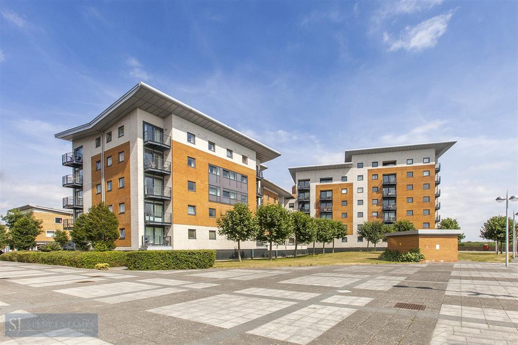 Fishguard Way, E16 2 bed apartment - £1,750 pcm (£404 pw)