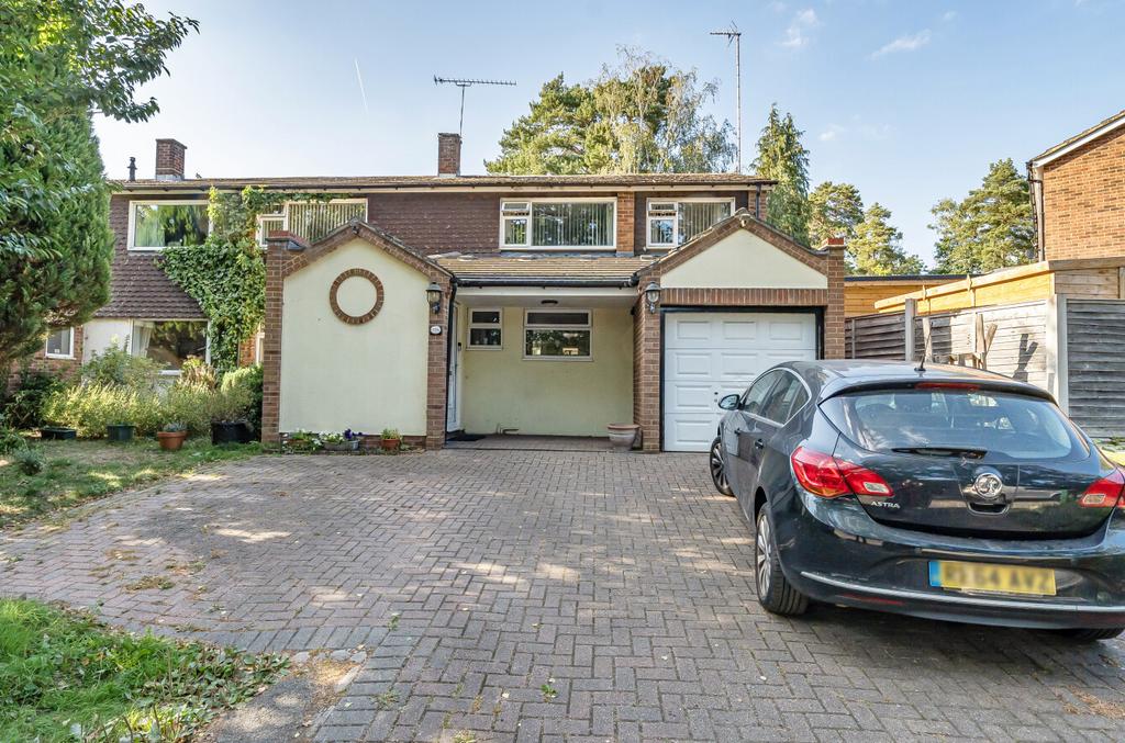 Chobham Road, Frimley, Camberley... 4 bed semi-detached house - £575,000