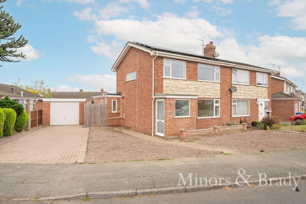 The Ridgeway, Norwich 3 bed semi-detached house to rent - £1,300 pcm (£ ...