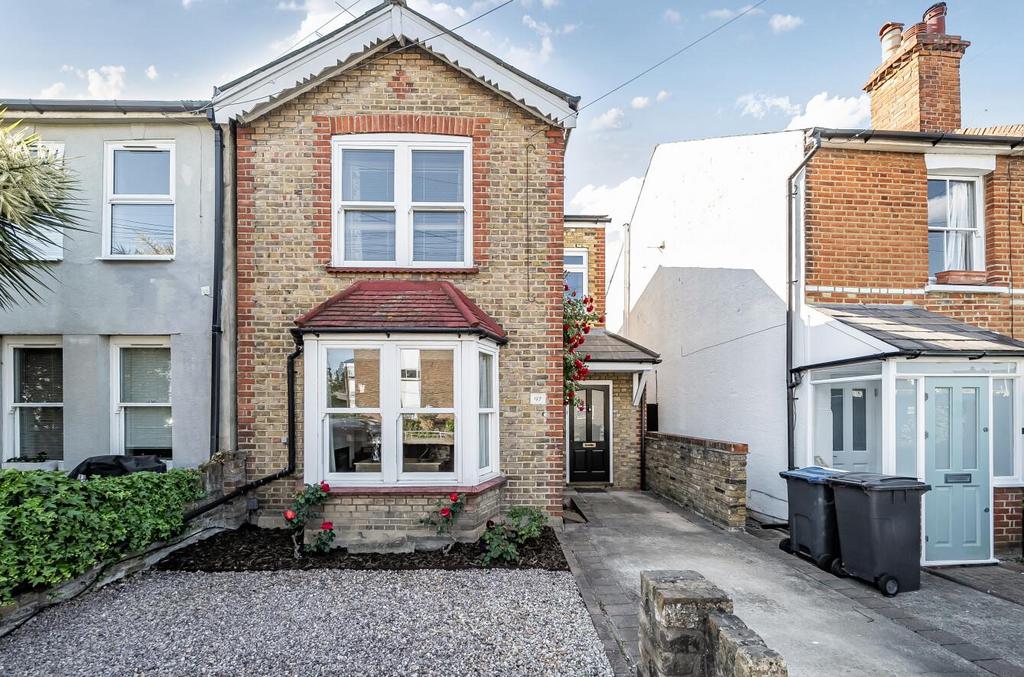 Acre Road, Kingston Upon Thames KT2 3 bed detached house for sale - £ ...