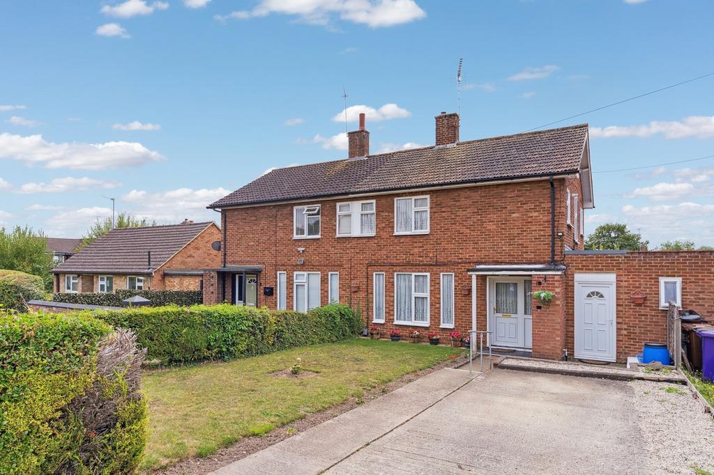 Sanfoine Close, Hitchin, SG4 3 bed semi-detached house for sale - £450,000