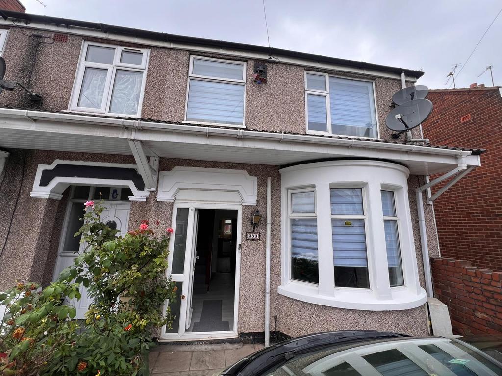 Cheveral Avenue, Coventry, CV6 2 bed semi-detached house - £793 pcm (£183 pw)