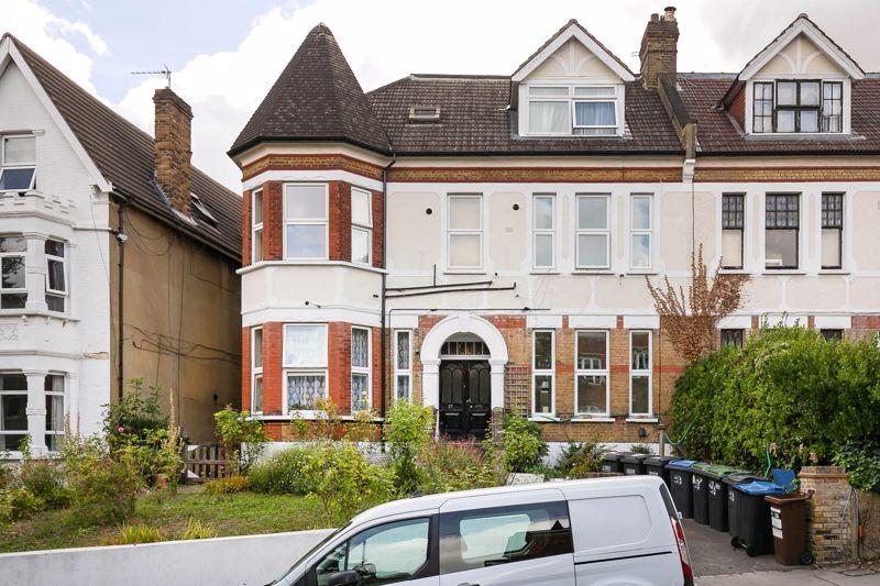 Normanton Road, South Croydon 1 bed apartment - £1,500 pcm (£346 pw)