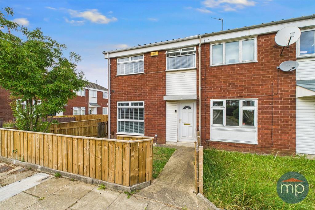 Moorcock Close, Middlesbrough 3 bed house - £90,000