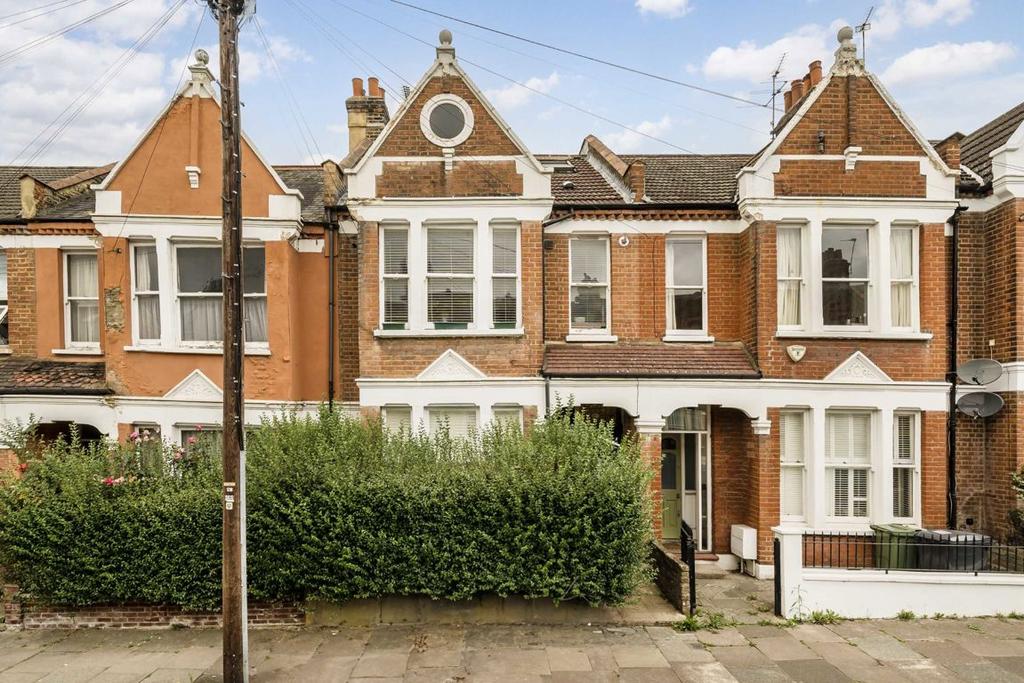 Moorcroft Road, London SW16 2 bed flat - £450,000