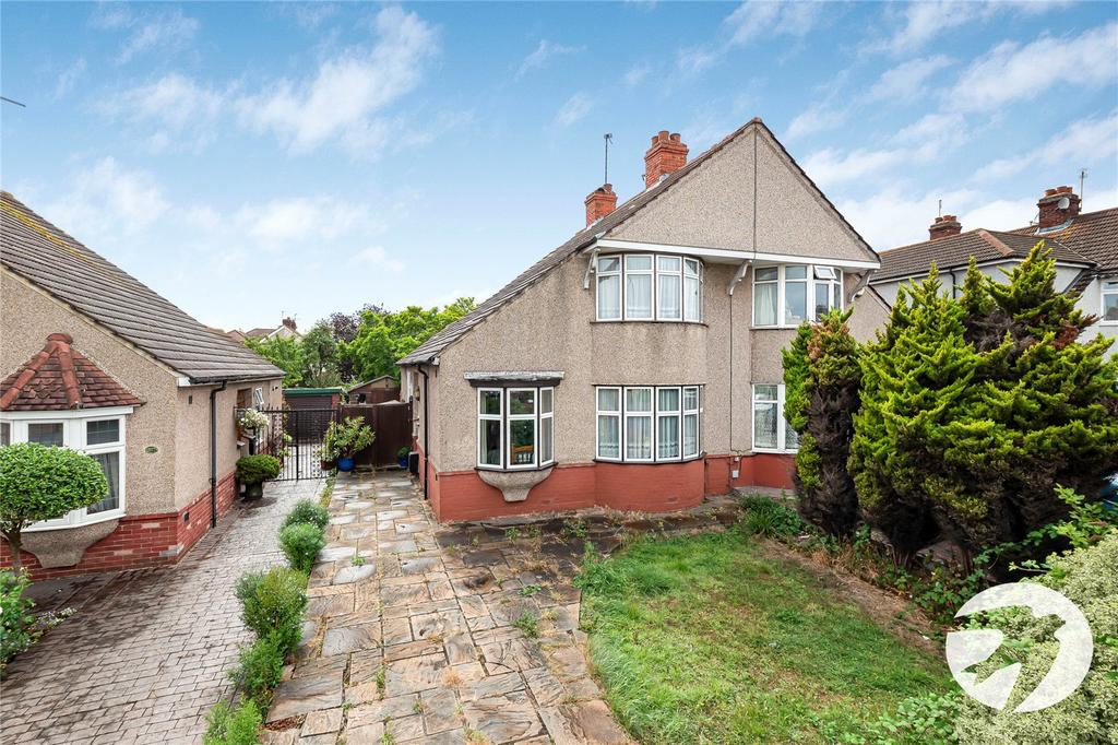 Bellegrove Road, Welling, Kent, DA16 3 bed semi-detached house - £475,000