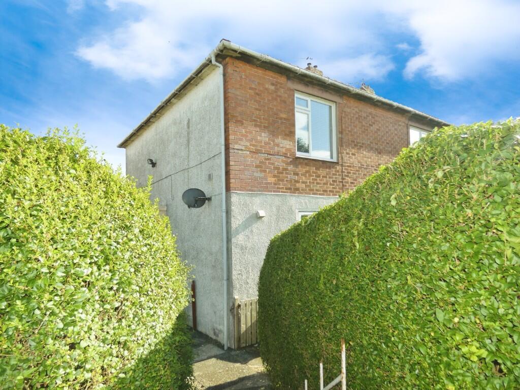 Morrison Avenue, Stevenston KA20 2 bed flat to rent - £650 pcm (£150 pw)