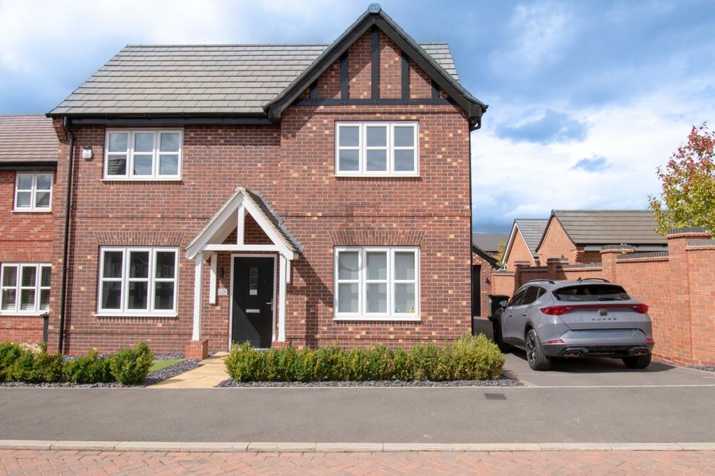 Tollgate Close, Oadby 4 bed detached house - £550,000
