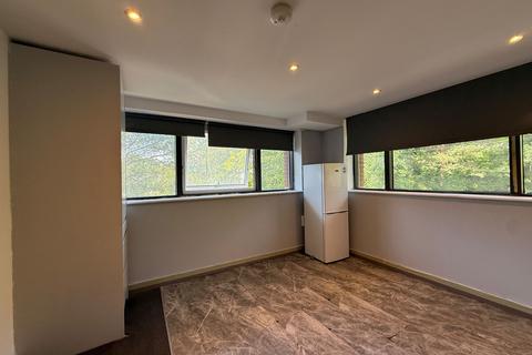 2 Bed Flats To Rent In Basingstoke | OnTheMarket