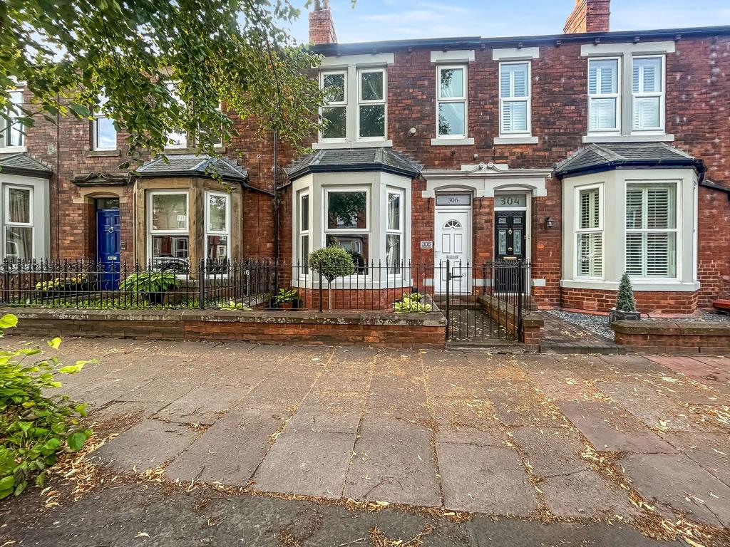 Warwick Road, Carlisle CA1 3 bed terraced house for sale - £215,000