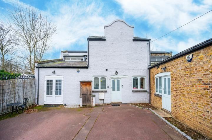 The Old Mill, 2C Gladstone Road... 2 bed semi-detached house - £290,000