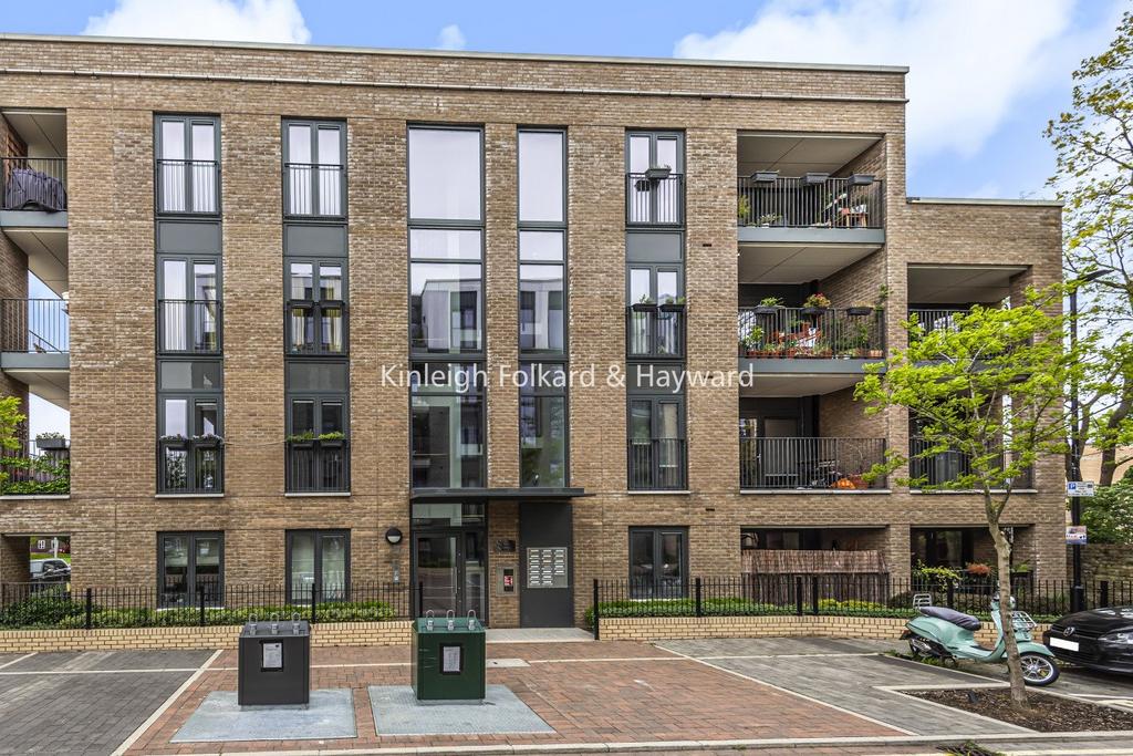 Offenham Road, London, SW9 1 bed flat - £2,000 pcm (£462 pw)