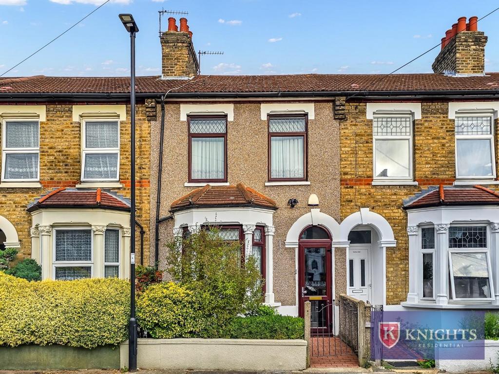 Lopen Road, London, N18 2 bed house for sale - £450,000