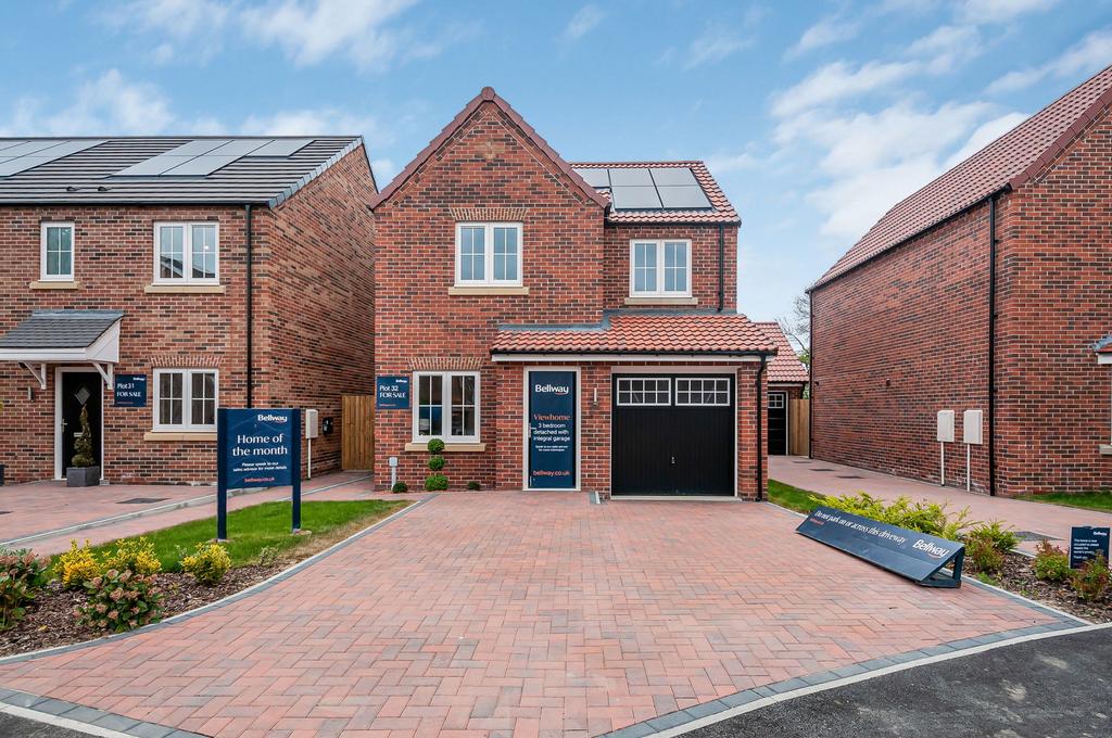9 Hardy Drive, Beverley HU17 3 bed detached house - £299,995