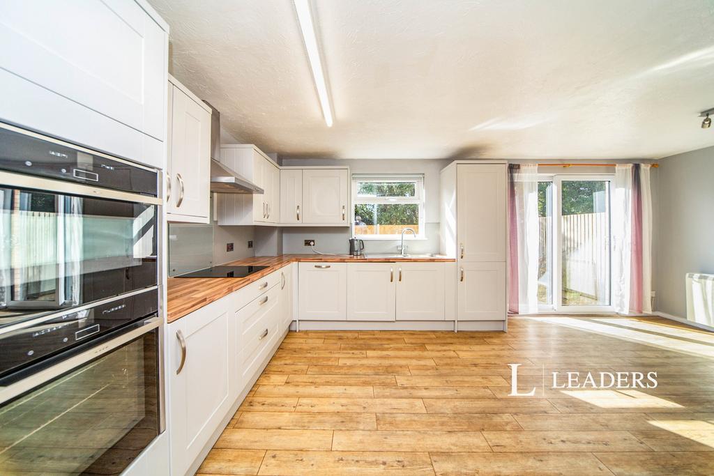 Tower Field Road, Rendlesham IP12 3 bed semi-detached house - £1,200 ...