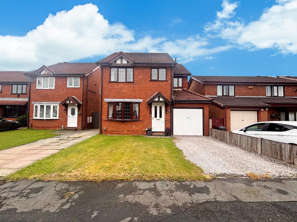 Wayfaring, Westhoughton, BL5 4 bed detached house - £330,000
