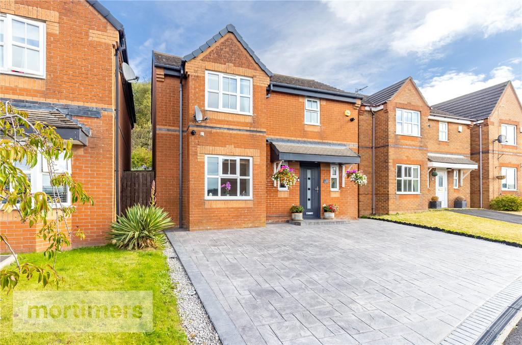 Tunstall Drive, Accrington... 3 bed detached house - £250,000