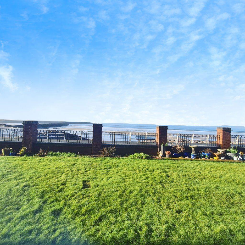 Jersey Quay, Port Talbot, SA12 6QN 2 bed flat to rent - £950 pcm (£219 pw)