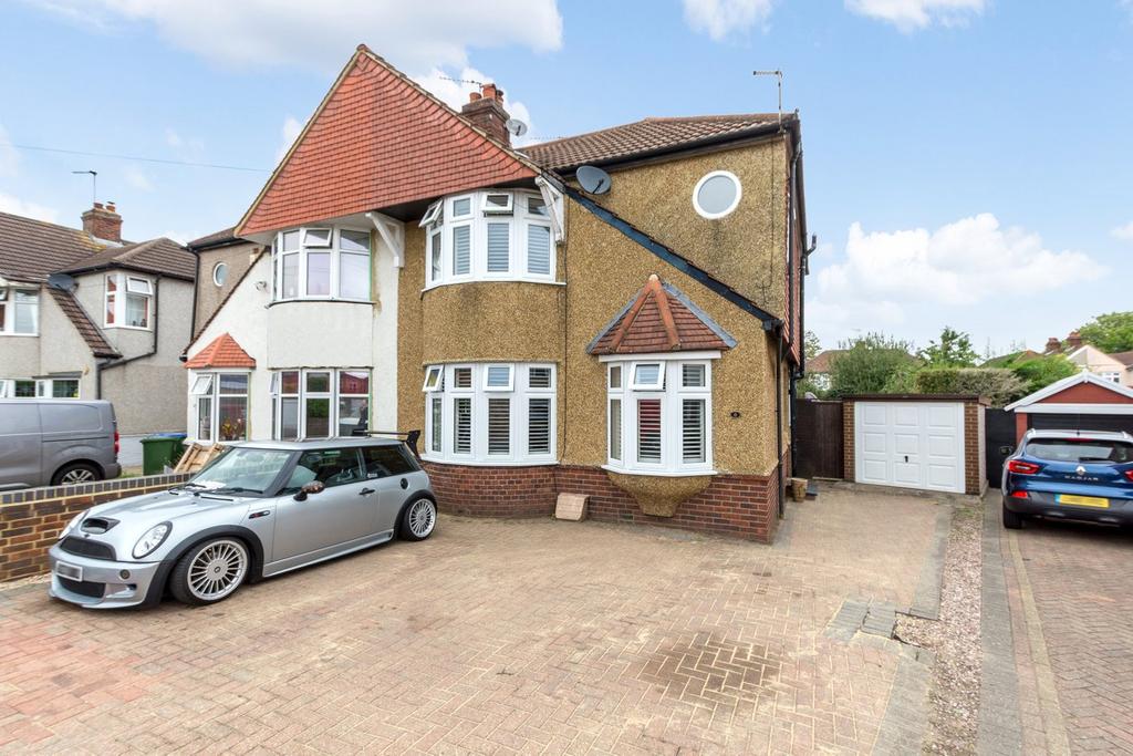 Falconwood Avenue, Welling, DA16 4 bed semi-detached house - £650,000