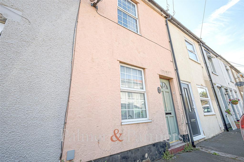 Parkeston Road, Parkeston Village... 2 bed terraced house - £900 pcm (£ ...
