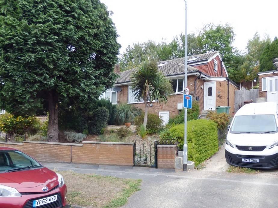 Spring Valley Crescent, Leeds LS13 3 bed semi-detached house - £219,995