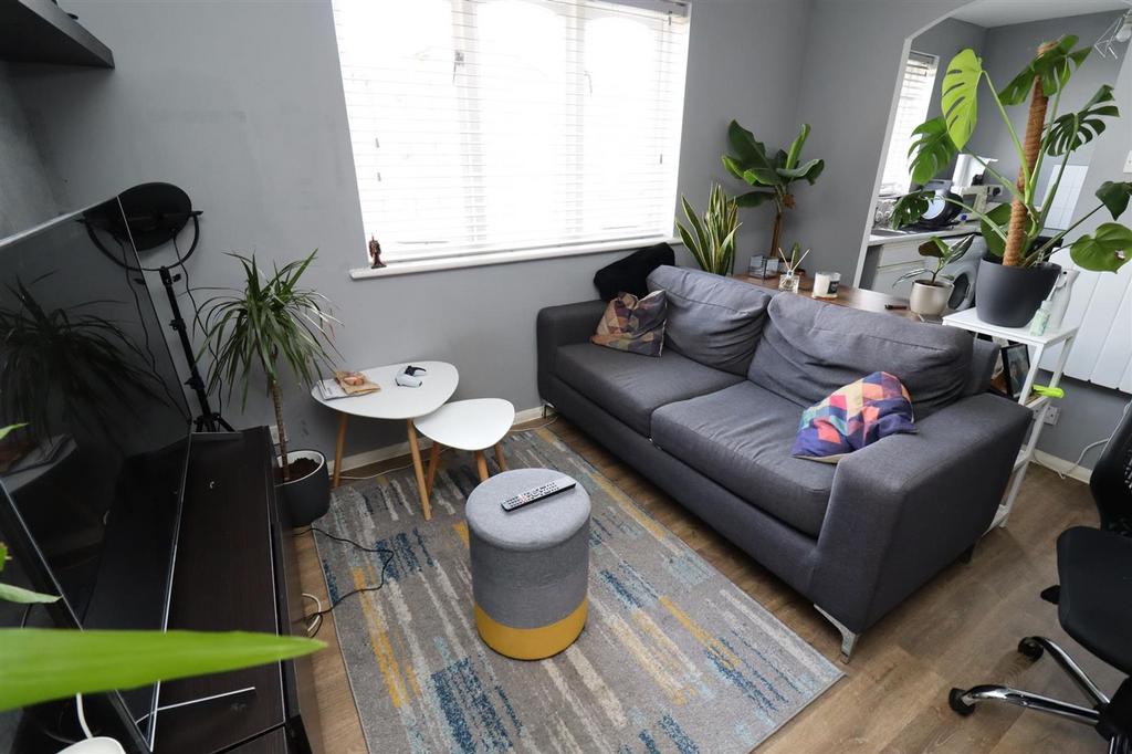 John Silkin Lane, Deptford SE8 Studio to rent - £1,200 pcm (£277 pw)
